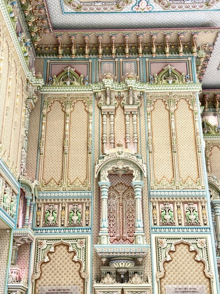 BAPS Swaminarayan Akshardham – A Hidden Gem in NJ